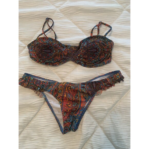 Billabong | Swim | Billabong Bikini Set 19 Value L Bottom L Top Cute ...
